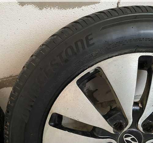 Bridgestone Alenza 001 185/65 R15 92L