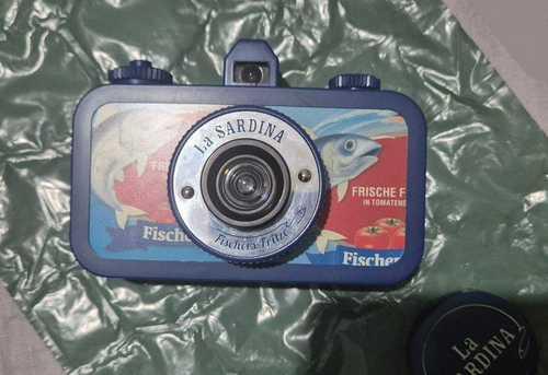 Пленочная камера La Sardina Lomography. 35-мм