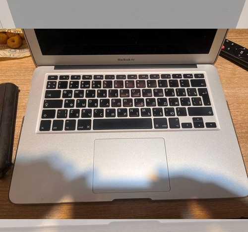 MacBook Air 13 (2011), 128 ГБ, Core i5, 1.7 ГГц, RAM 4 ГБ, Intel HD Graphics 3000
