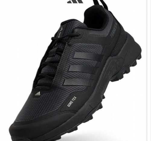Кроссовки из мембраны Adidas Terrex AX4