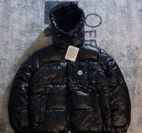 Пуховик moncler