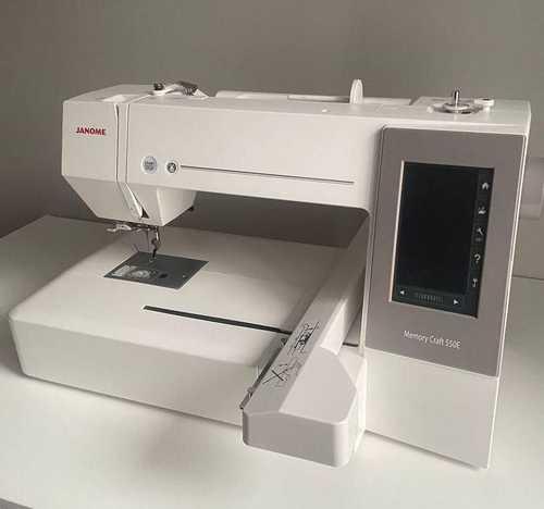 Вышивальная машина Janome memory craft 550e