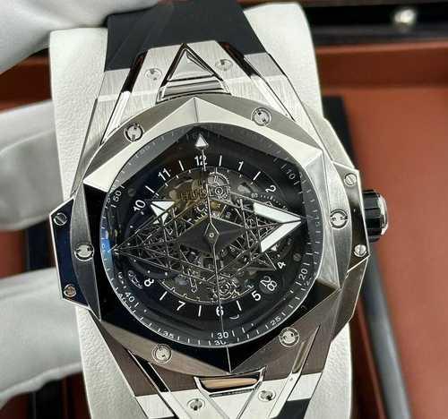 Часы hublot