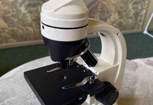 Микроскоп levenhuk 50L