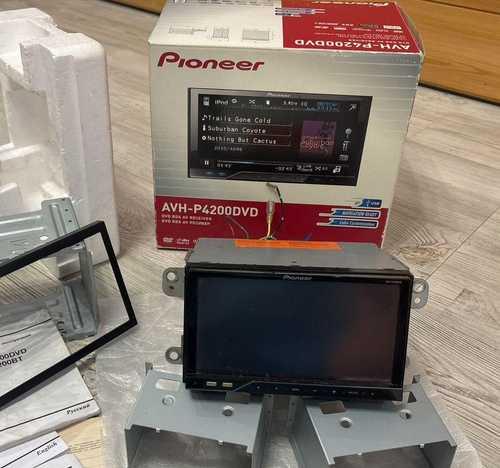 Магнитола Pioneer AVH -P4200DVD