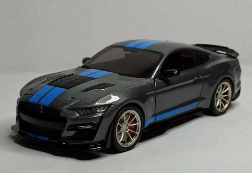 Ford Shelby GT 500 KR Mustang 1:18 Solido