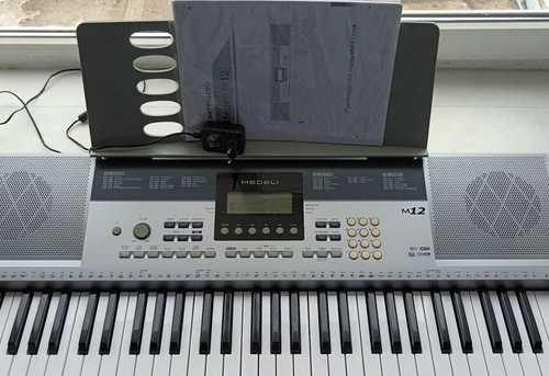 Синтезатор с чувствительными клавишами и с usb