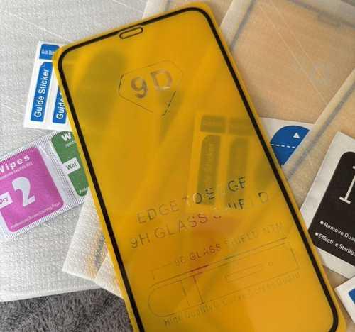 Защитное стекло на iPhone11 и XR (4шт)