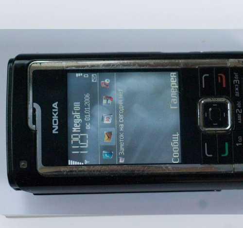 Nokia N82