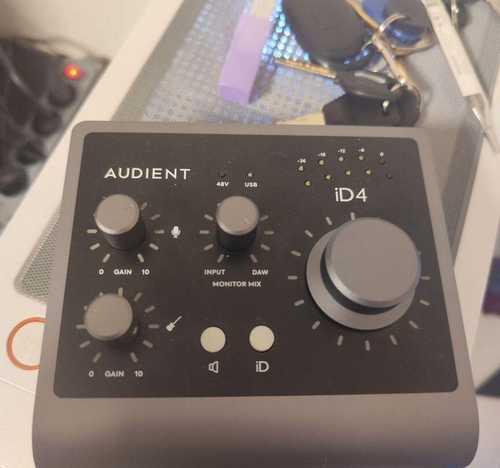 Звуковая карта Audient id4 mkii