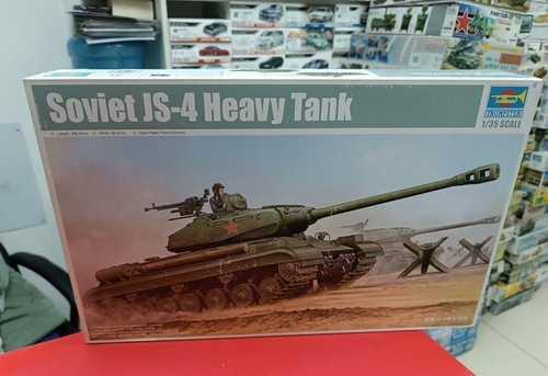 05573 Танк Soviet IS-4 Heavy Tank 1:35 Trumpeter