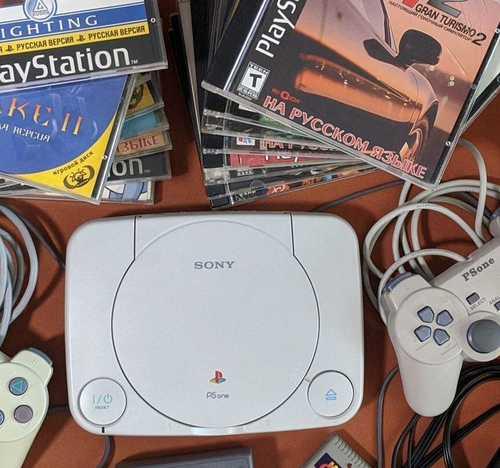 PlayStation 1 Slim с играми