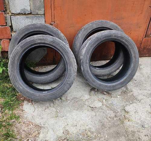 Continental ContiCrossContact LX2 215/50 R17
