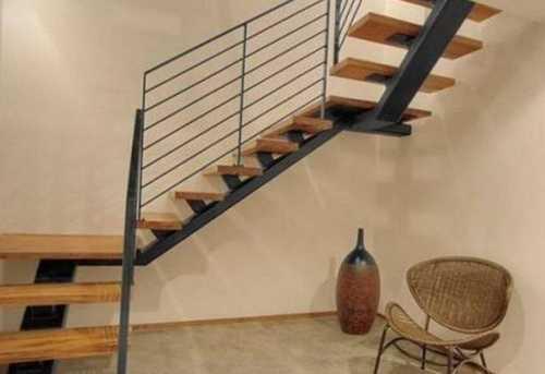 Лестница металлическая для дома и дачи