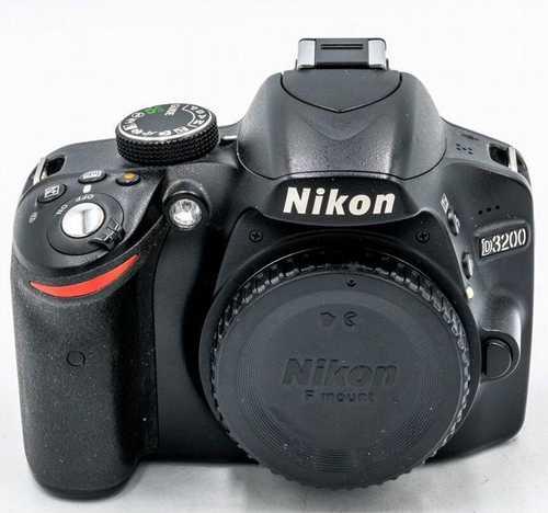 Зеркальный фотоаппарат Nikon D3200 Body