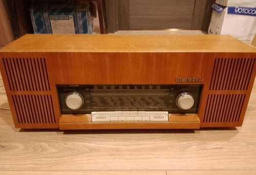 Ламповый радиоприемник Loewe 42070 w stereo