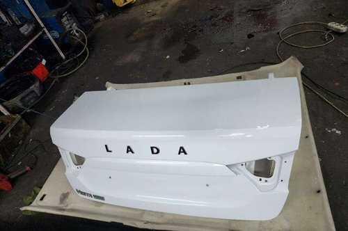 Крышка багажника LADA vesta