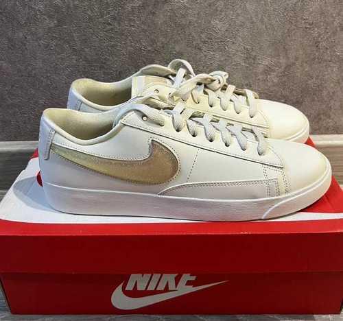 Кроссовки Nike blazer lx