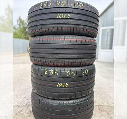 Pirelli P Zero PZ4 255/40 R20 и 285/35 R20