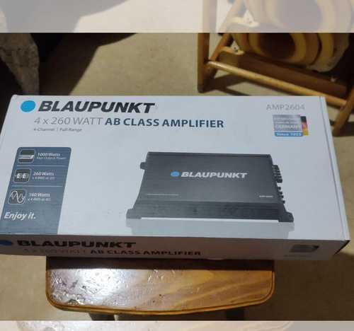 Автомобильный усилитель Blaupunkt AMP2604