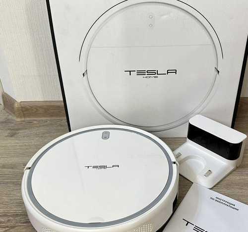 Робот пылесос Tesla Home F1