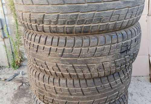 Yokohama 125T 215/60 R17