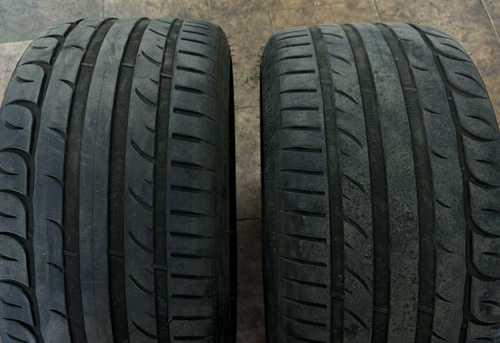 Tigar UHP Ultra High Performance 255/35 R18 94W