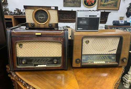 Ламповые радиоприемники и кассетный магнитофон