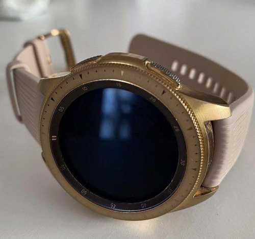 Смарт-часы Samsung Galaxy Watch 42mm Rose Gold