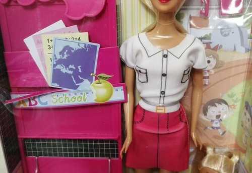 Кукла Барби учительница