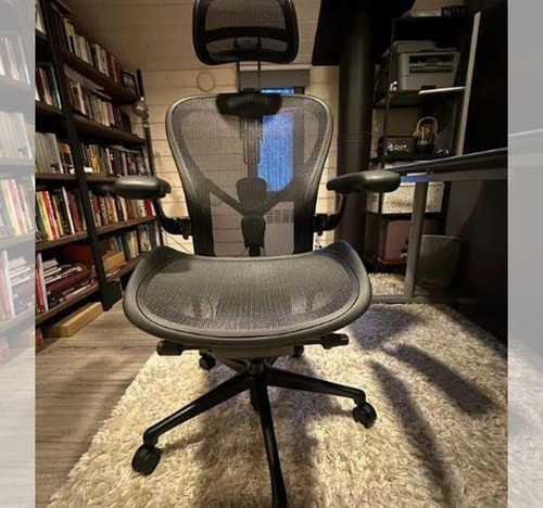 Кресло Herman Miller Aeron