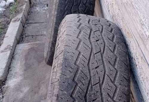 Toyo Open Country A/T 265/70 R17