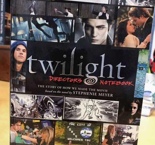 Продам книгу Twilight: Director's Notebook