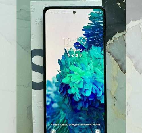Samsung Galaxy S20 FE, 6/128 ГБ