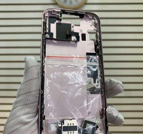 Средняя часть корпуса iPhone 15 pink/rose Оригинал