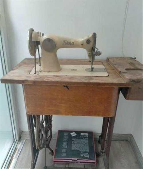 Швейная антикварная машинка Tikka