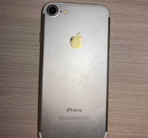 iPhone 7, 32 ГБ