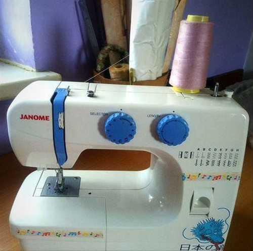 Швейная машинка janome