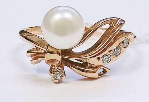Золотое кольцо с жемчугом 17,5 размер