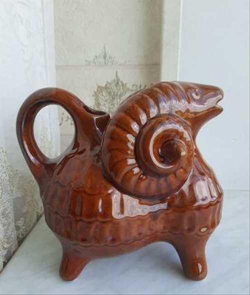 Старинный штоф кувшин " Баран" керамика, период сс