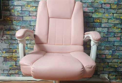 Розовое компьютерное кресло
