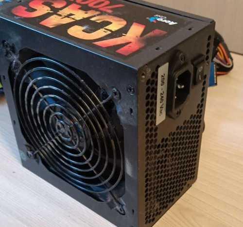 Блок питания 700w aerocool kcas 80 plus bronze