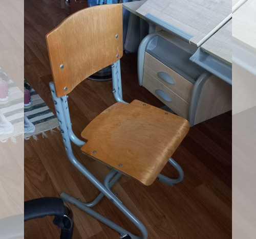 Стул Дэми растущий, дерево и металл, оригинал