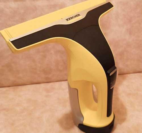 Продам стеклоочиститель karcher