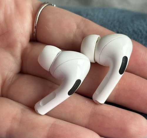 Левый наушник airpods pro 1