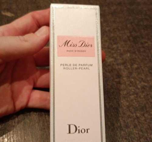 Miss Dior Perle de parfum roller pearl