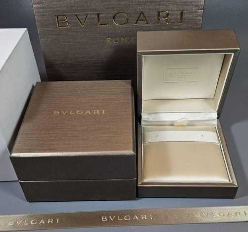 Коробка Bvlgari для сережек