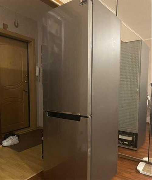Холодильник Samsung rb30j3000sa