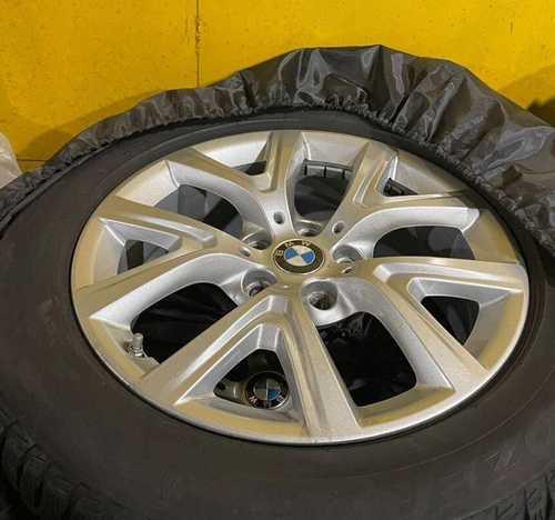 Зимние шины Pirelli Sottozero 3 205/60 R17