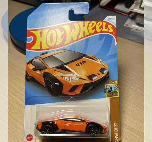 Hot Wheels Lamborgini Huracan Sterrato